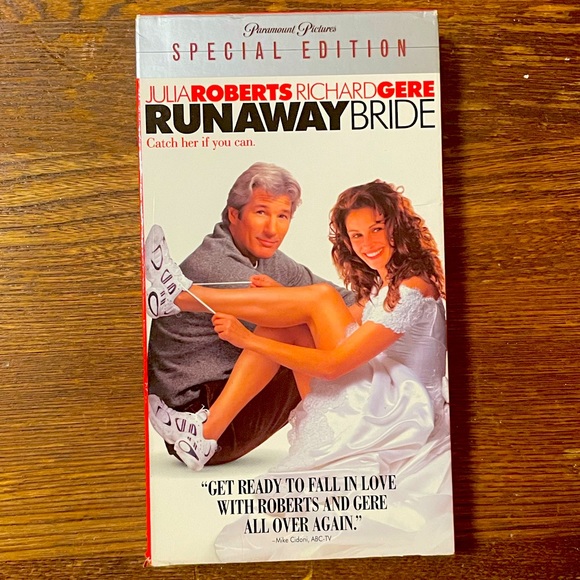 Other | Runaway Bride Vhs | Poshmark